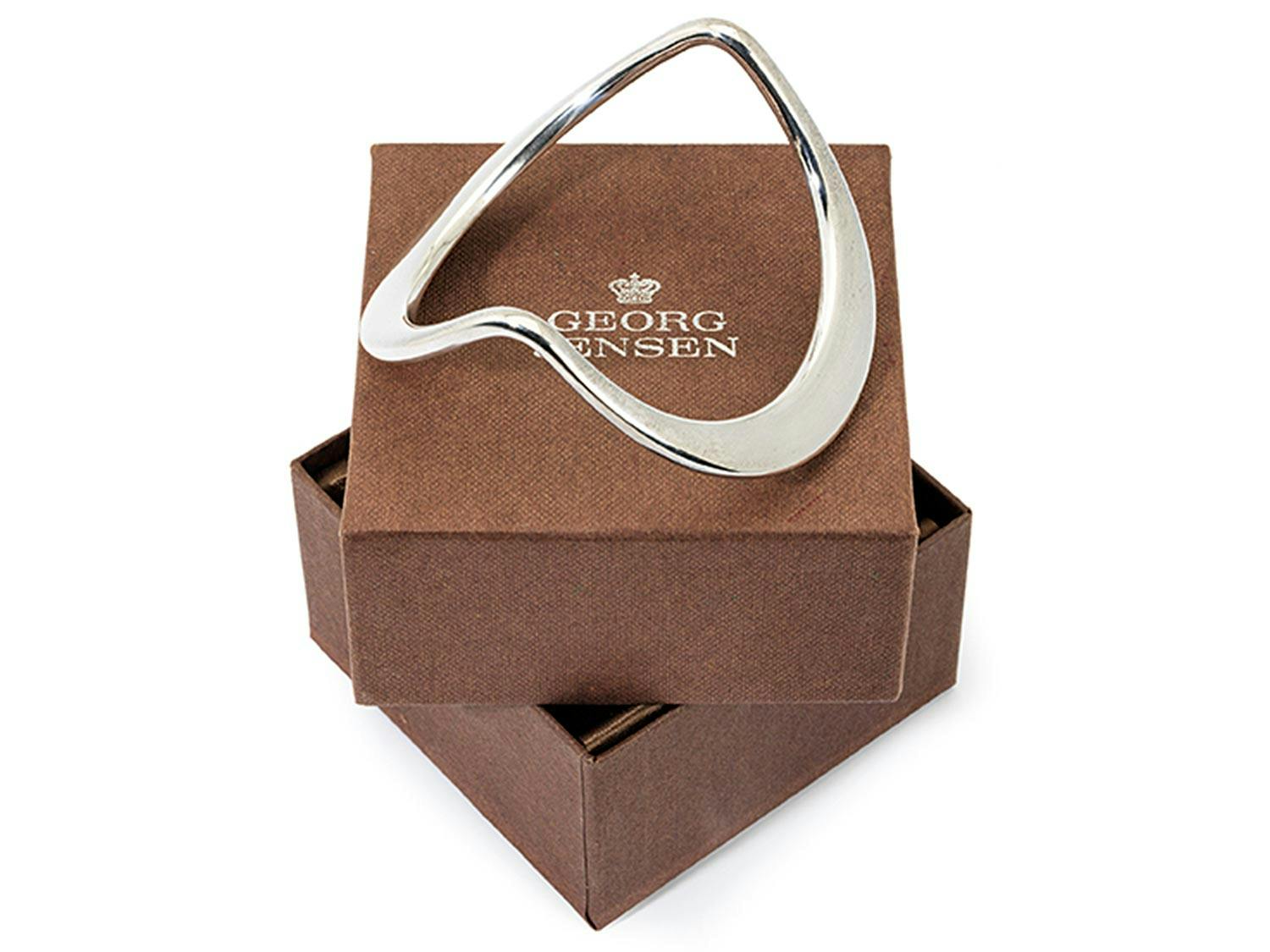 Silberner Armreif von Georg Jensen | HAMPEL Fine Art Auctions 5.12.2024